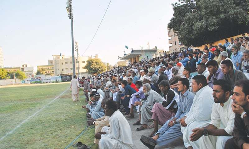 KMC Stadium fills up as team from Chaman plays [Dawn ...